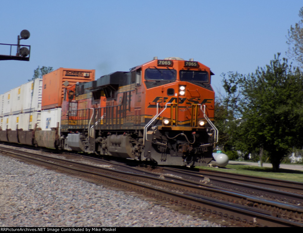 BNSF 7065